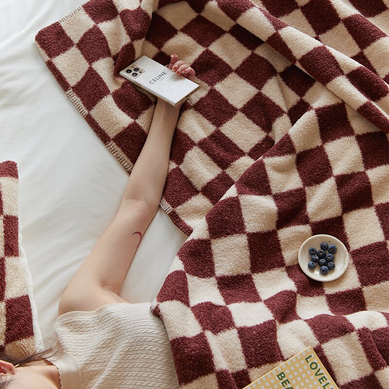 Plain Checkerboard Throw – CYL